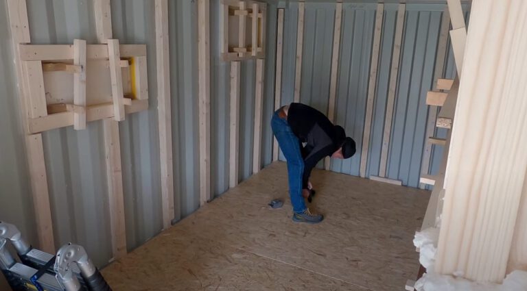Klus update 1: isoleren van de container woning - Ugly's Journey